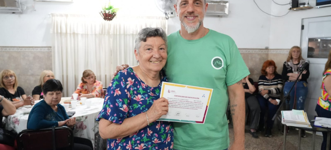 Lanús Hoy - KRAVETZ ENTREGÓ DIPLOMAS A MÁS DE 200 ADULTOS MAYORES QUE ... Lanús Hoy - KRAVETZ ENTREGÓ DIPLOMAS A MÁS DE 200 ADULTOS MAYORES QUE ...